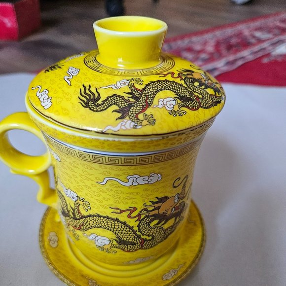 Kitchen | Dragon Personal Teacup With Lid And Saucerinfuser Small Chip ...